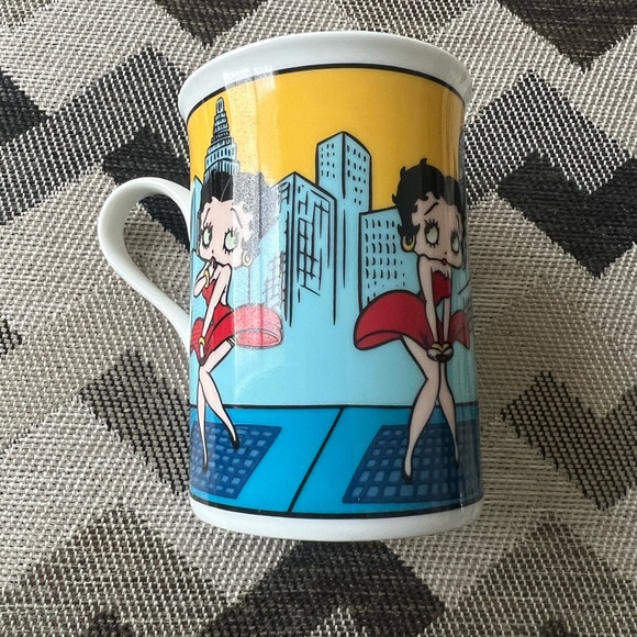 Danbury Mint | Kitchen | Betty Boop Porcelain Collectors Mug | Poshmark